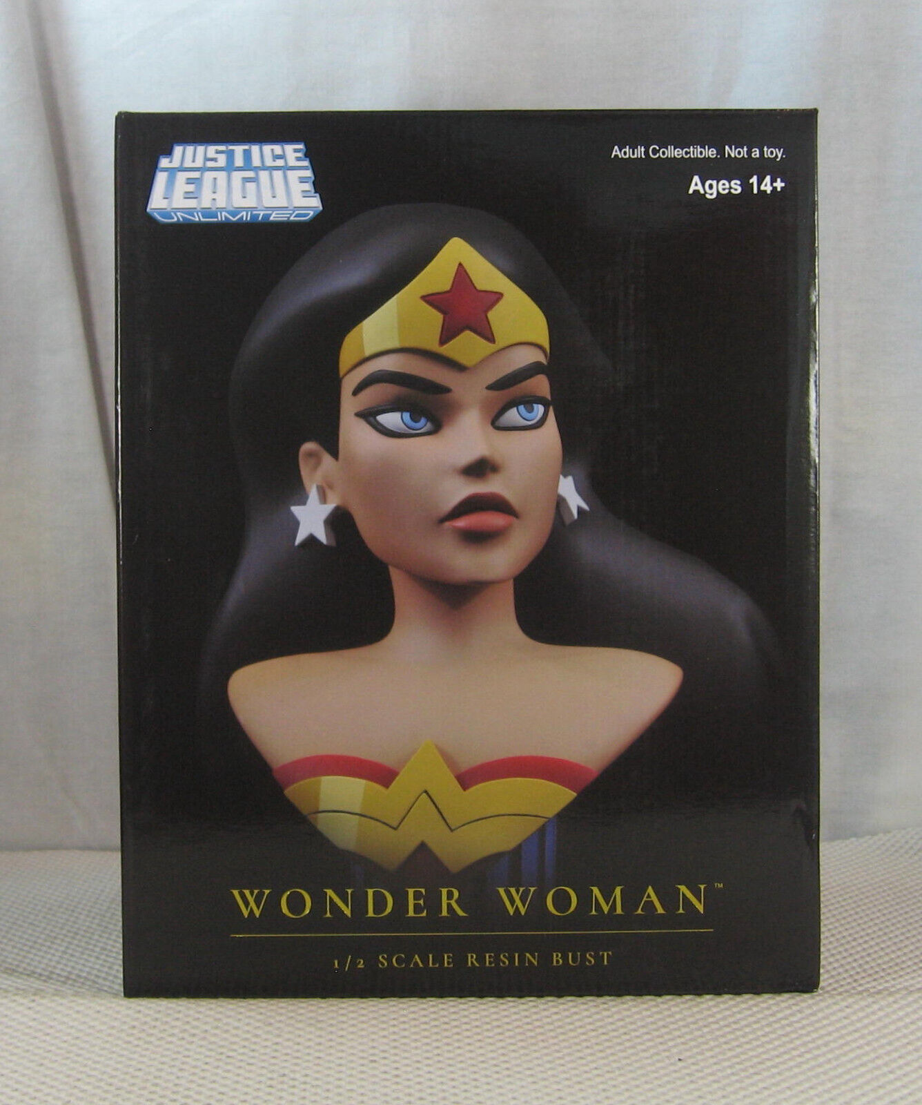 DC Legends in 3D Wonder Woman Animated 1/2 Bust 468/1000 Diamond Select ...