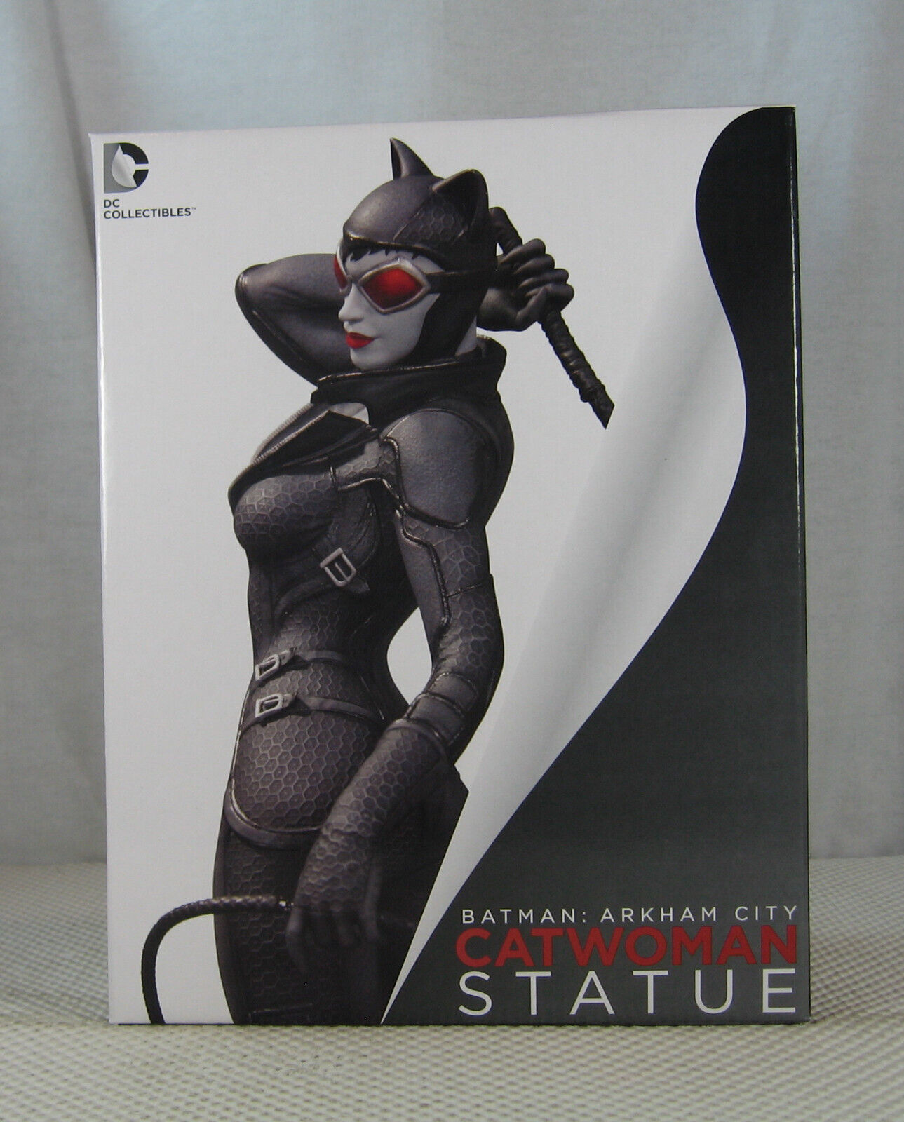 Batman Arkham City Catwoman Statue DC Collectibles NEW SEALED - Sunshine Comics